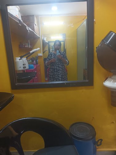 Diva Looks Ever Beauty Parlour & Salon - Spa Looker