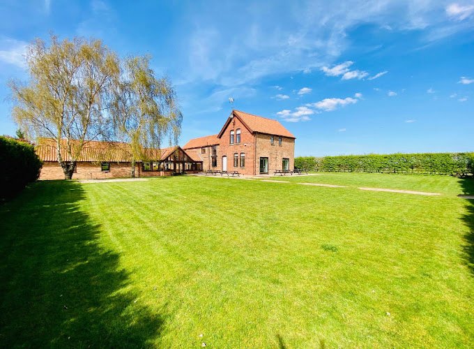 Horspool Retreat Accommodation, Weddings & Events - Spa Looker