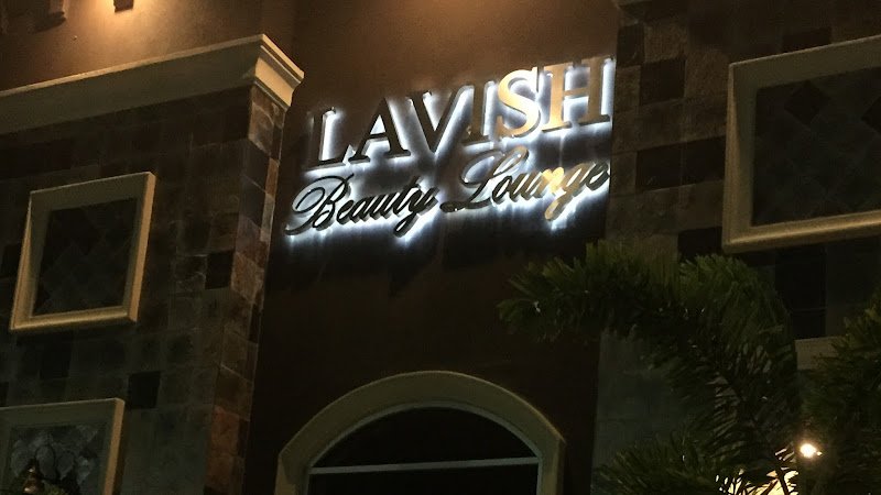 Lavish Beauty Lounge - Spa Looker