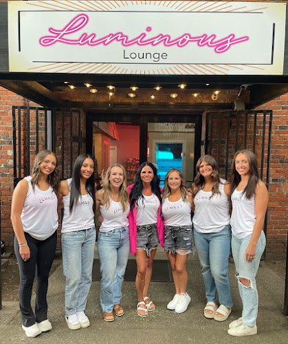 Luminous Lounge - Spa Looker