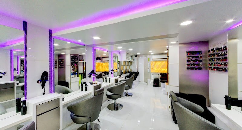 Sam's unisex Salon & Spa - Spa Looker