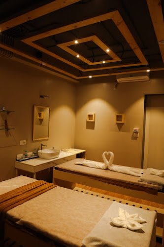 Signature Wellness Spa & Salon - Spa Looker