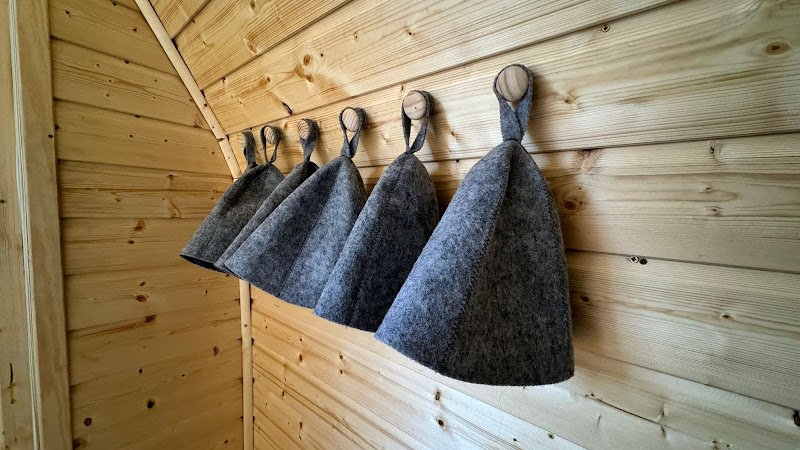 The Hot Rocks Sauna - Spa Looker