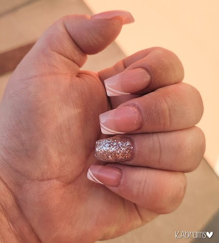 Tips & Toes Nail Salon - Spa Looker